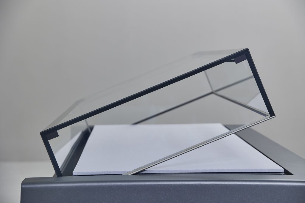 Table Top Display Cases – Relicase-Museum display cases,showcases ...